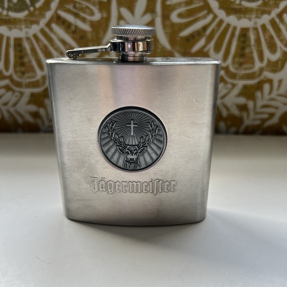 Jagermeister | Dining | Jagermeister Hip Flask 6 Oz Deer Head Stag Logo ...
